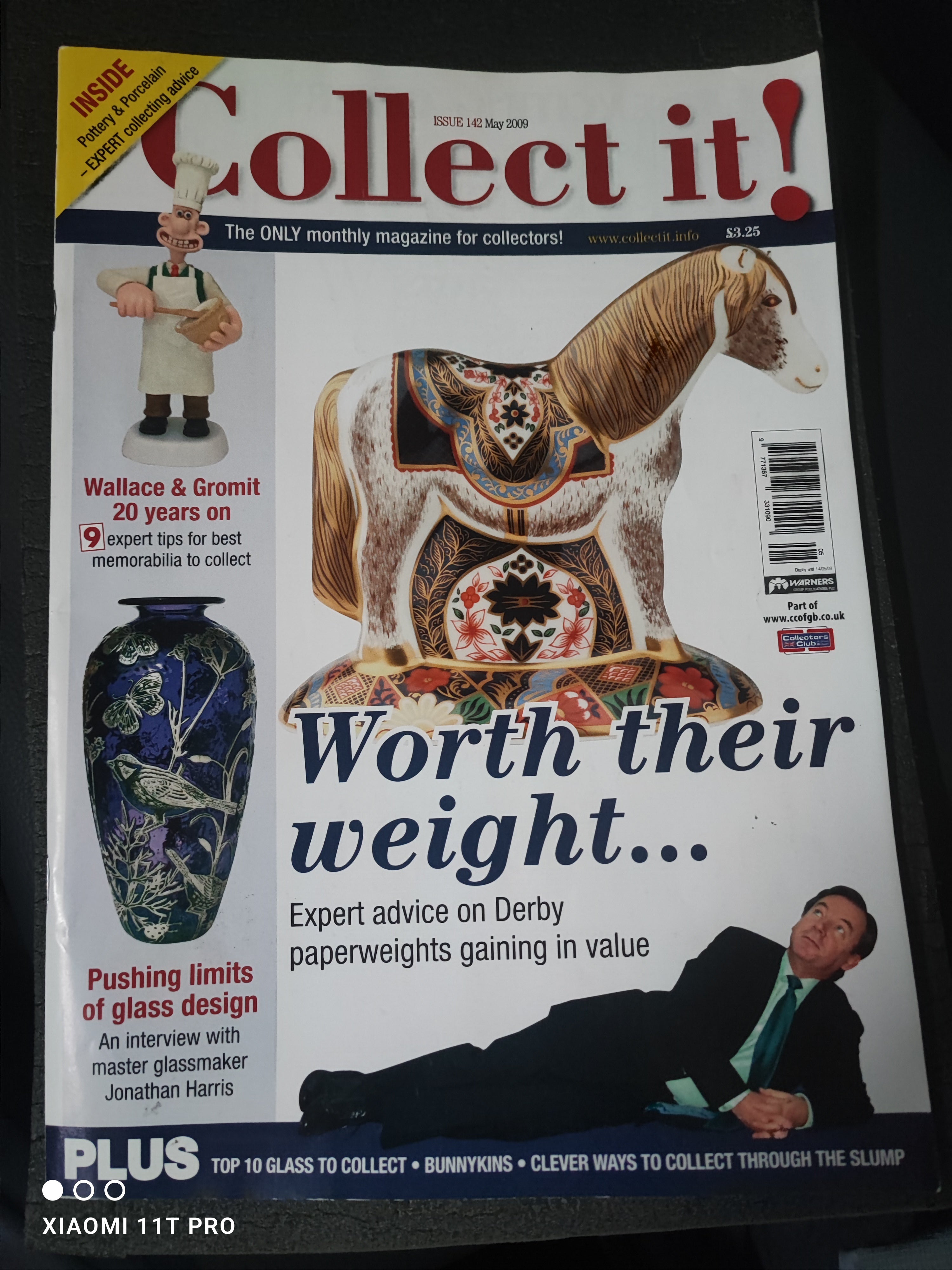 Collect It Magazine Featuring Golly – GollyBadges.com