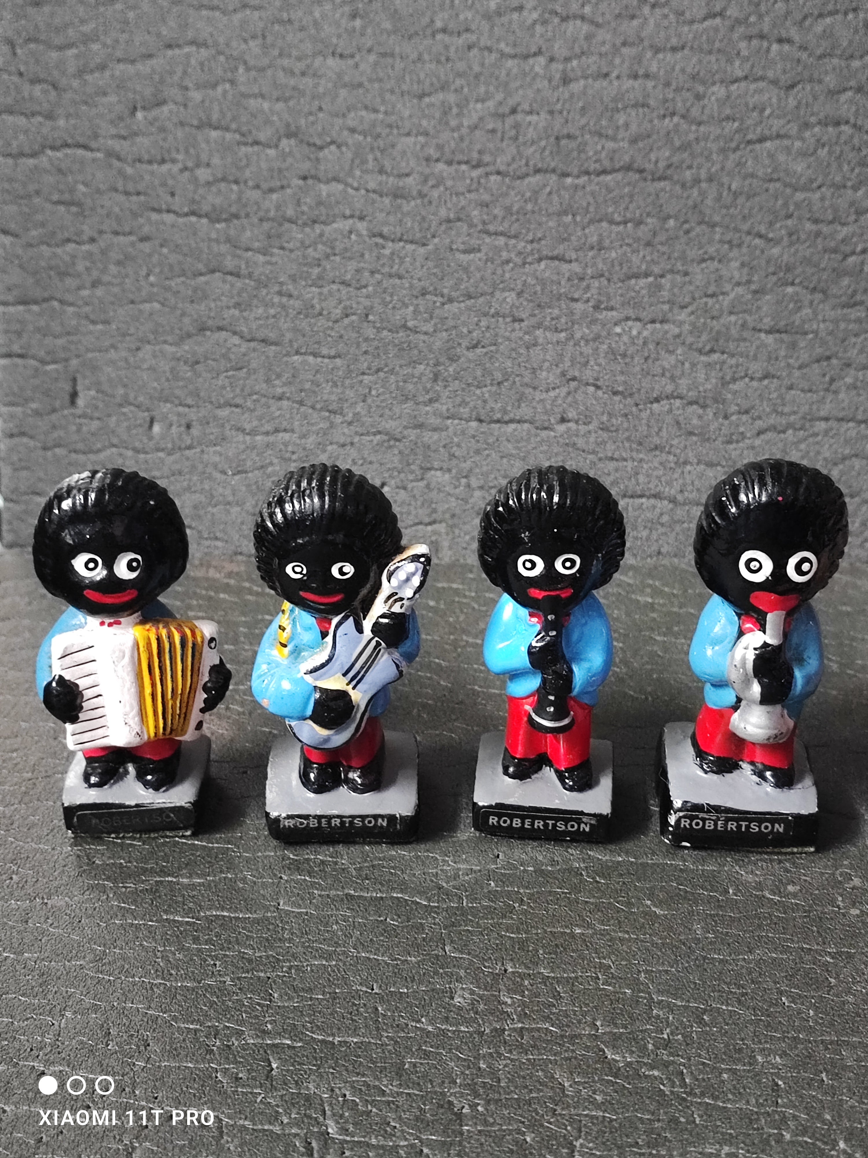 Full Band Set of 8 – GollyBadges.com