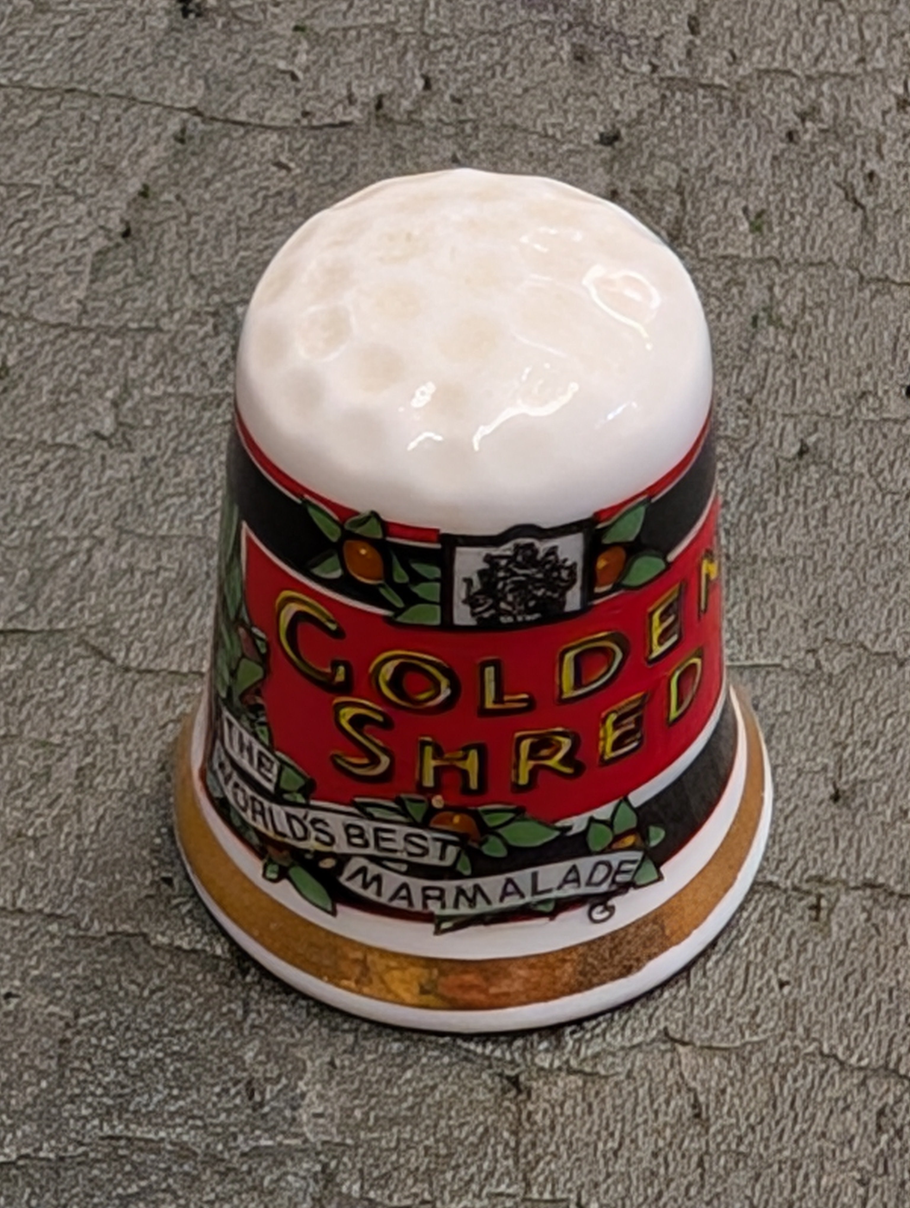 Golden Shred Thimble – GollyBadges.com