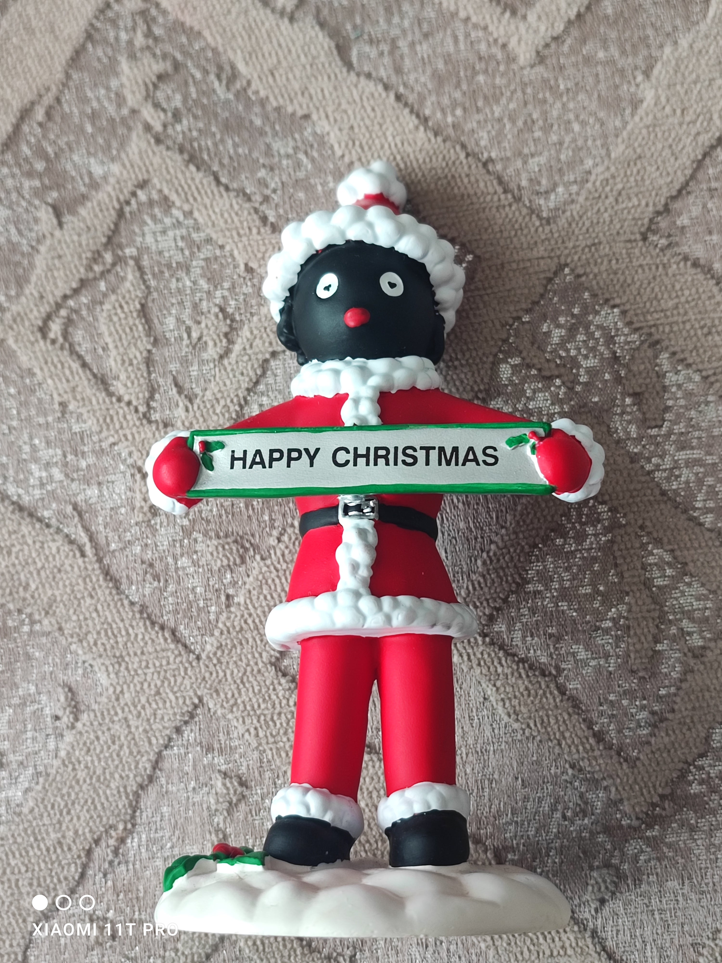 Golly Santa Happy Christmas – GollyBadges.com