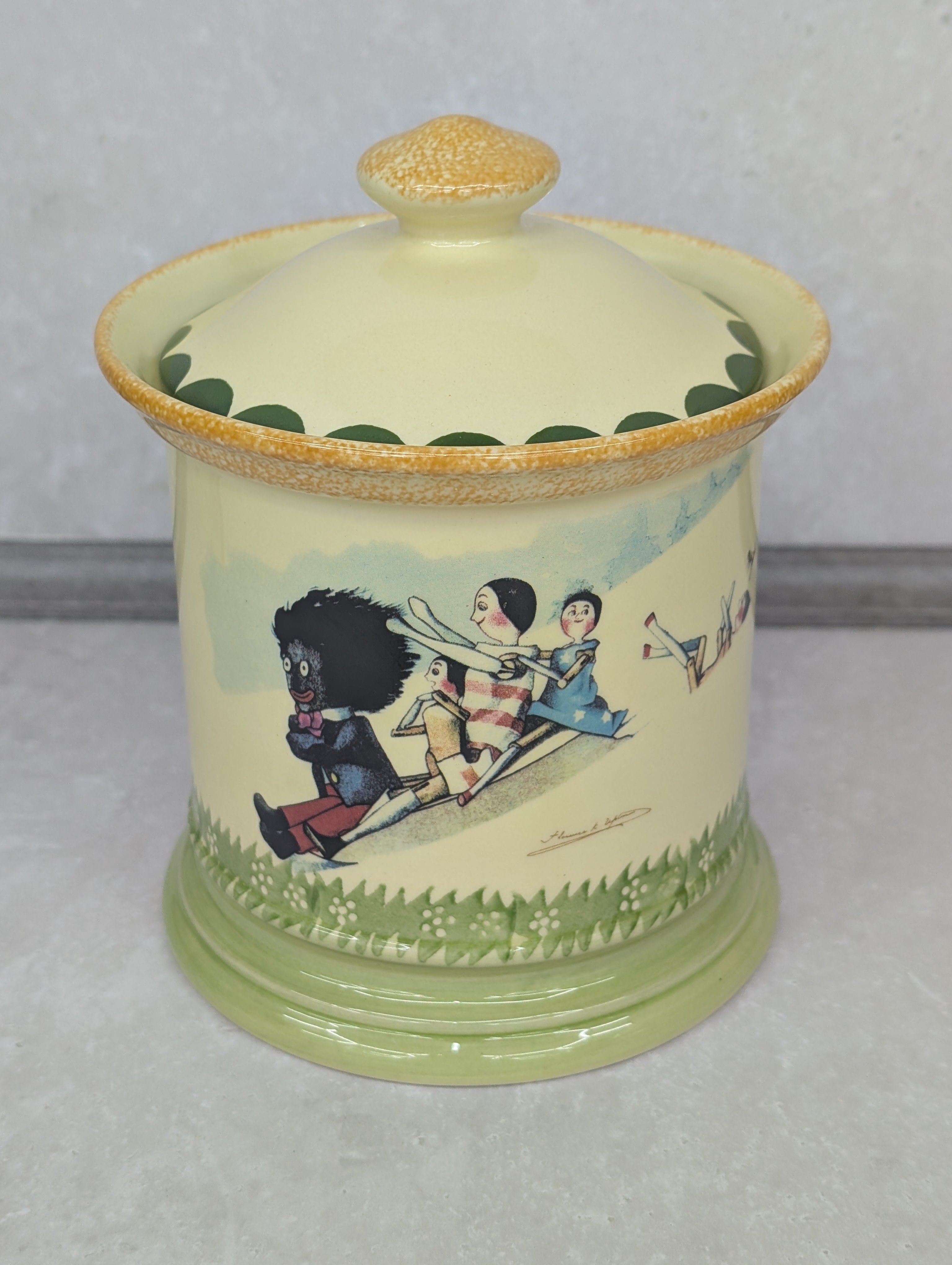 Golly Sledging with Dolly Biscuit Barrel by Carltonware – GollyBadges.com