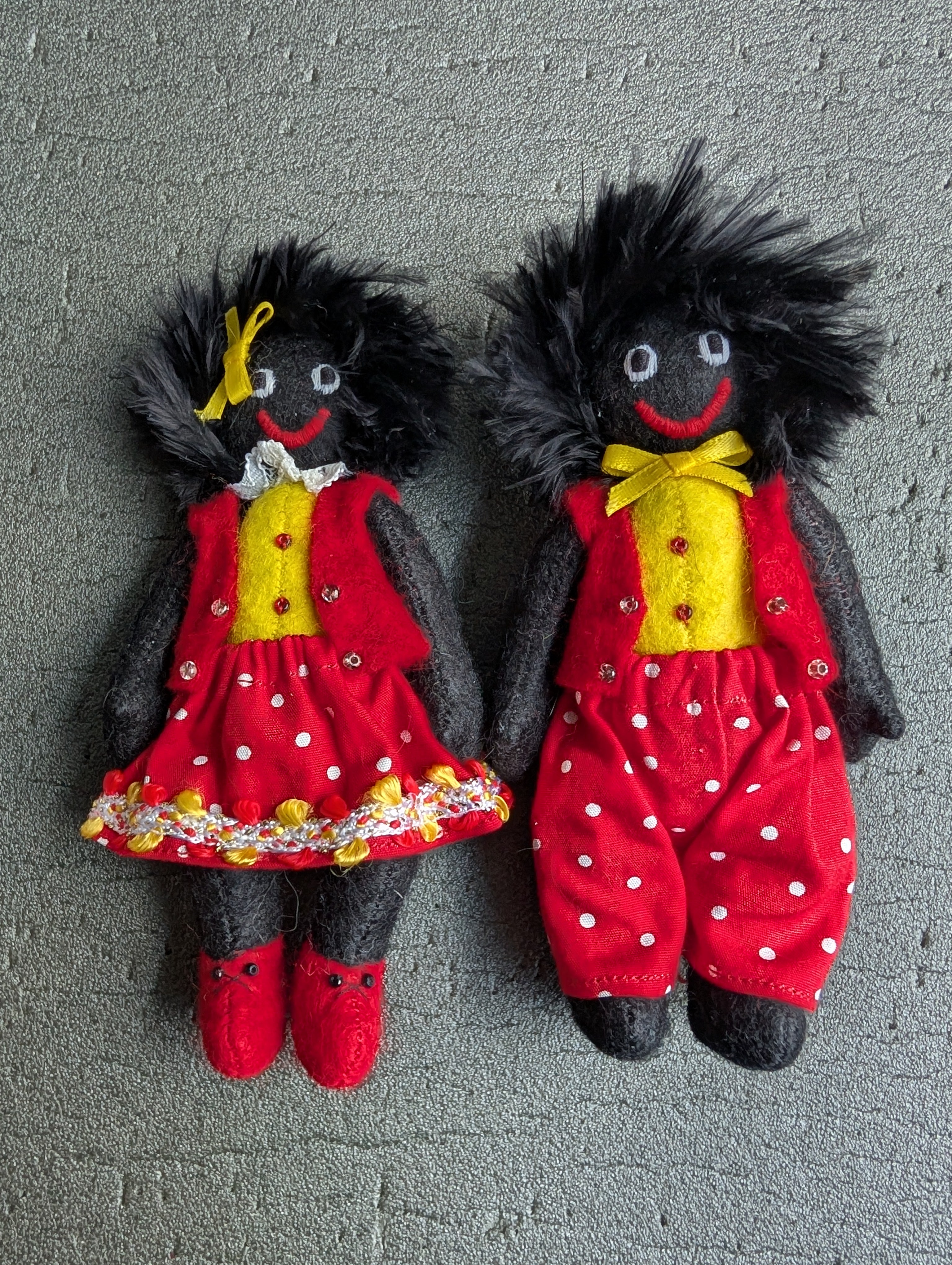 Pair of Gollys by Gill Cousins – GollyBadges.com