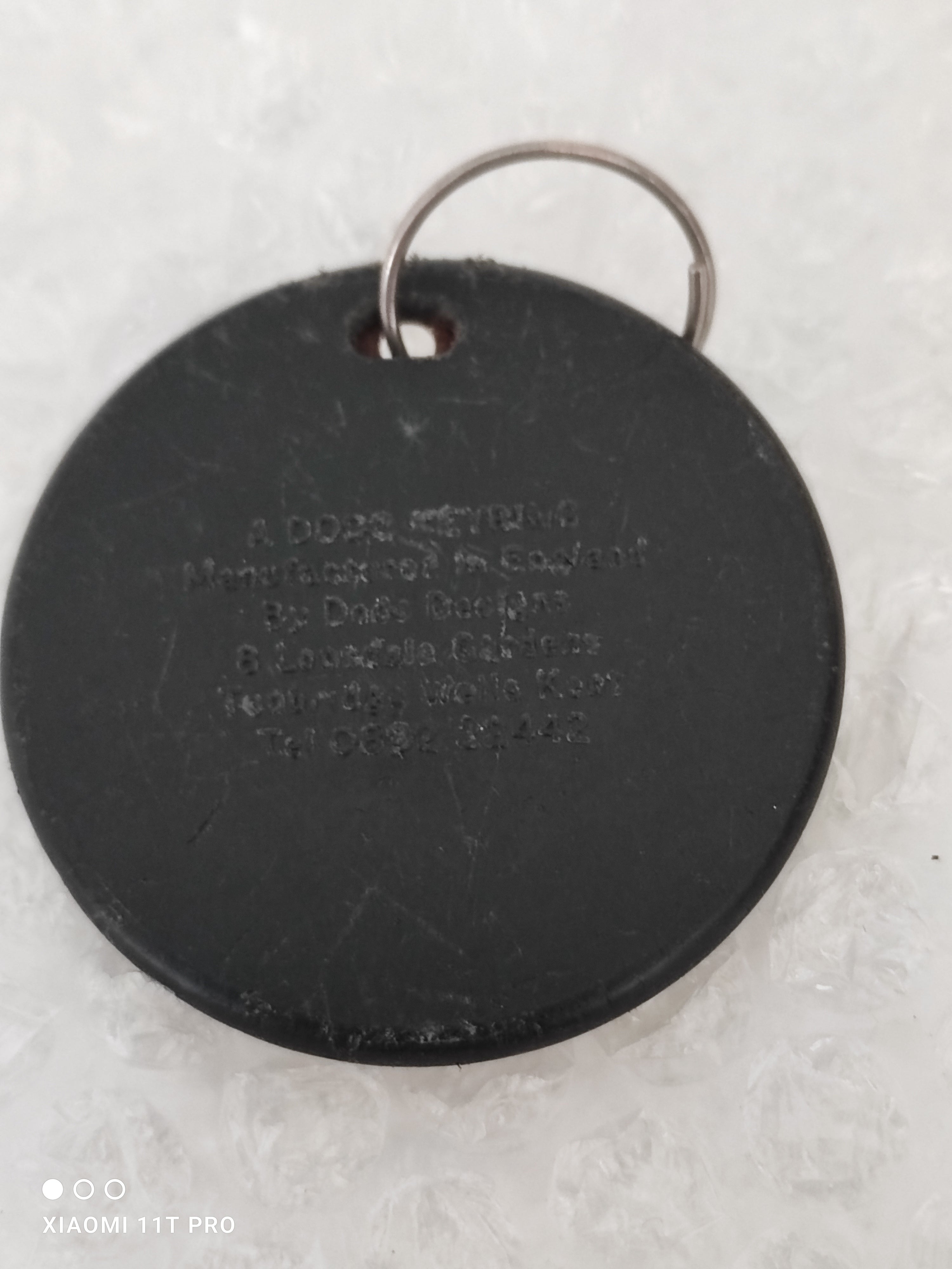 Robertsons Yellow Round Enamel Keyring by Dodo – GollyBadges.com