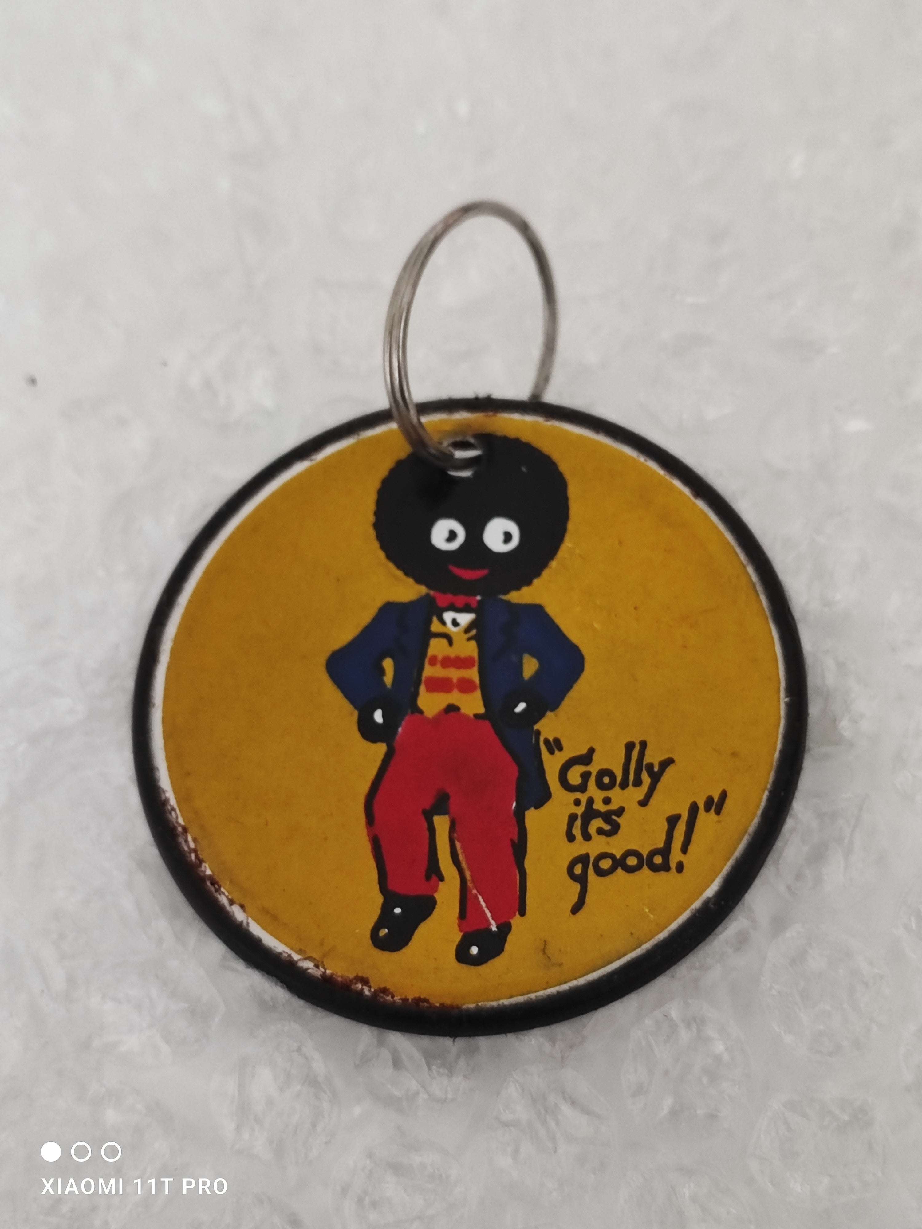 Robertsons Yellow Round Enamel Keyring by Dodo – GollyBadges.com