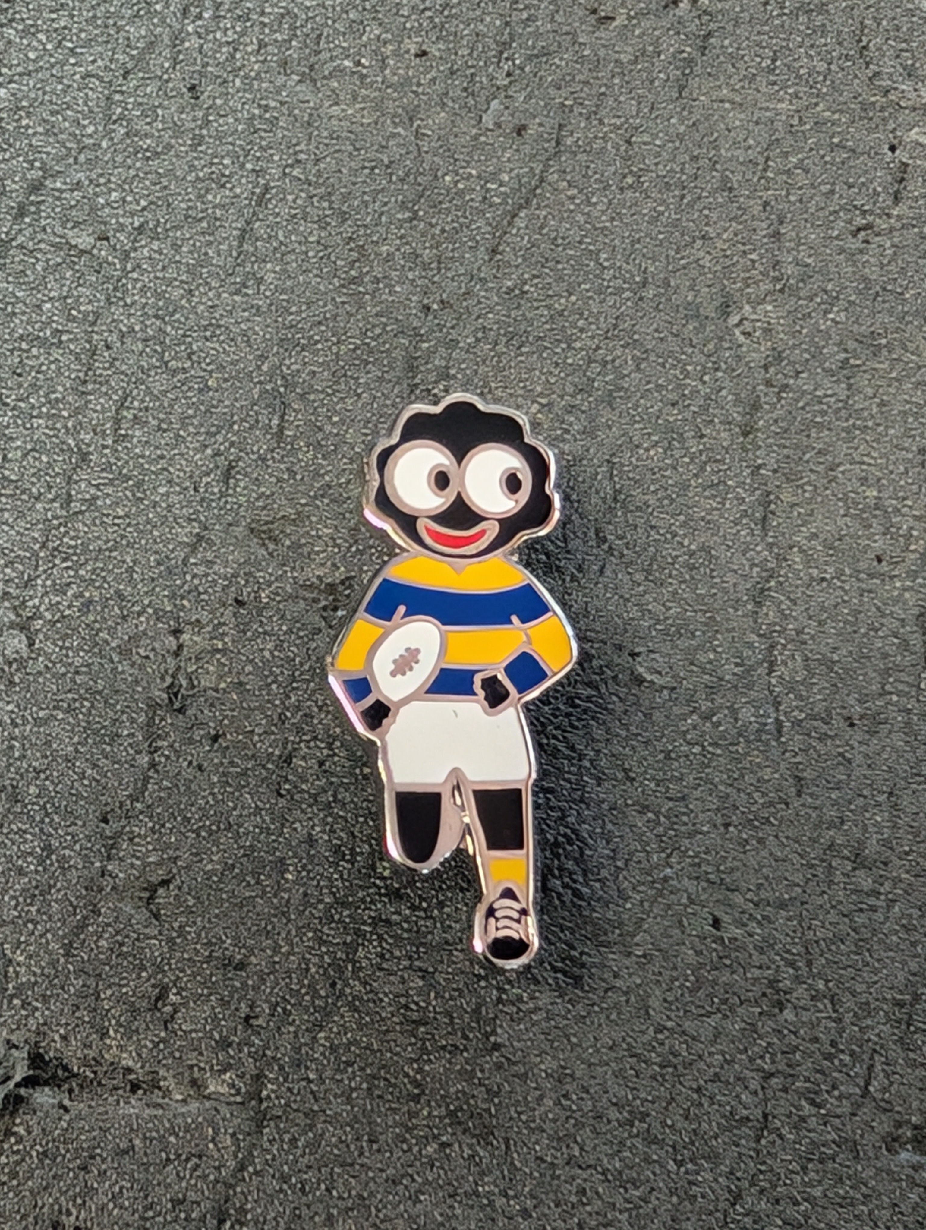 Rugby Golly Yellow/Blue – GollyBadges.com