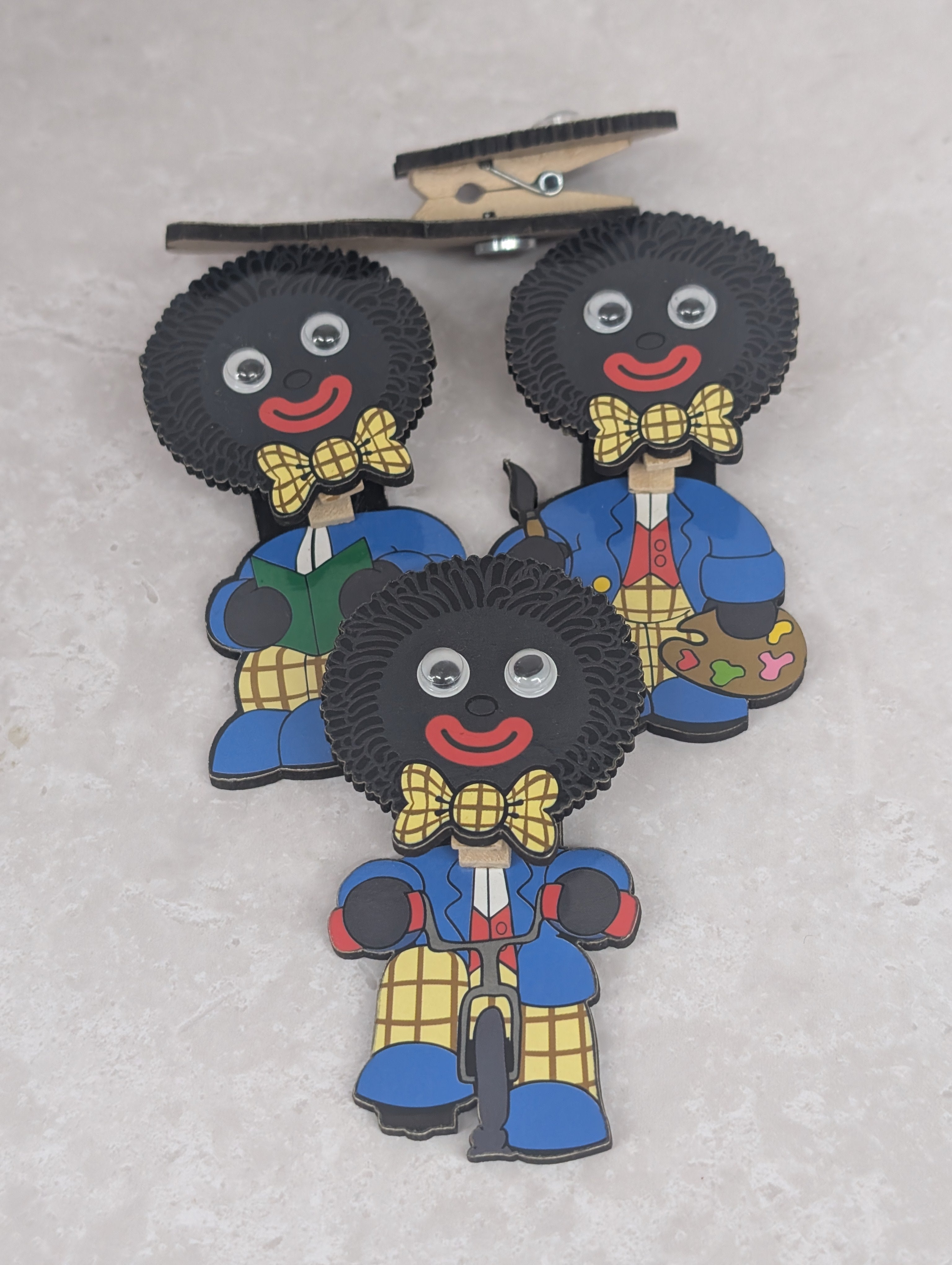 Set of 4 Fridge Magnets with Hanging Pegs – GollyBadges.com