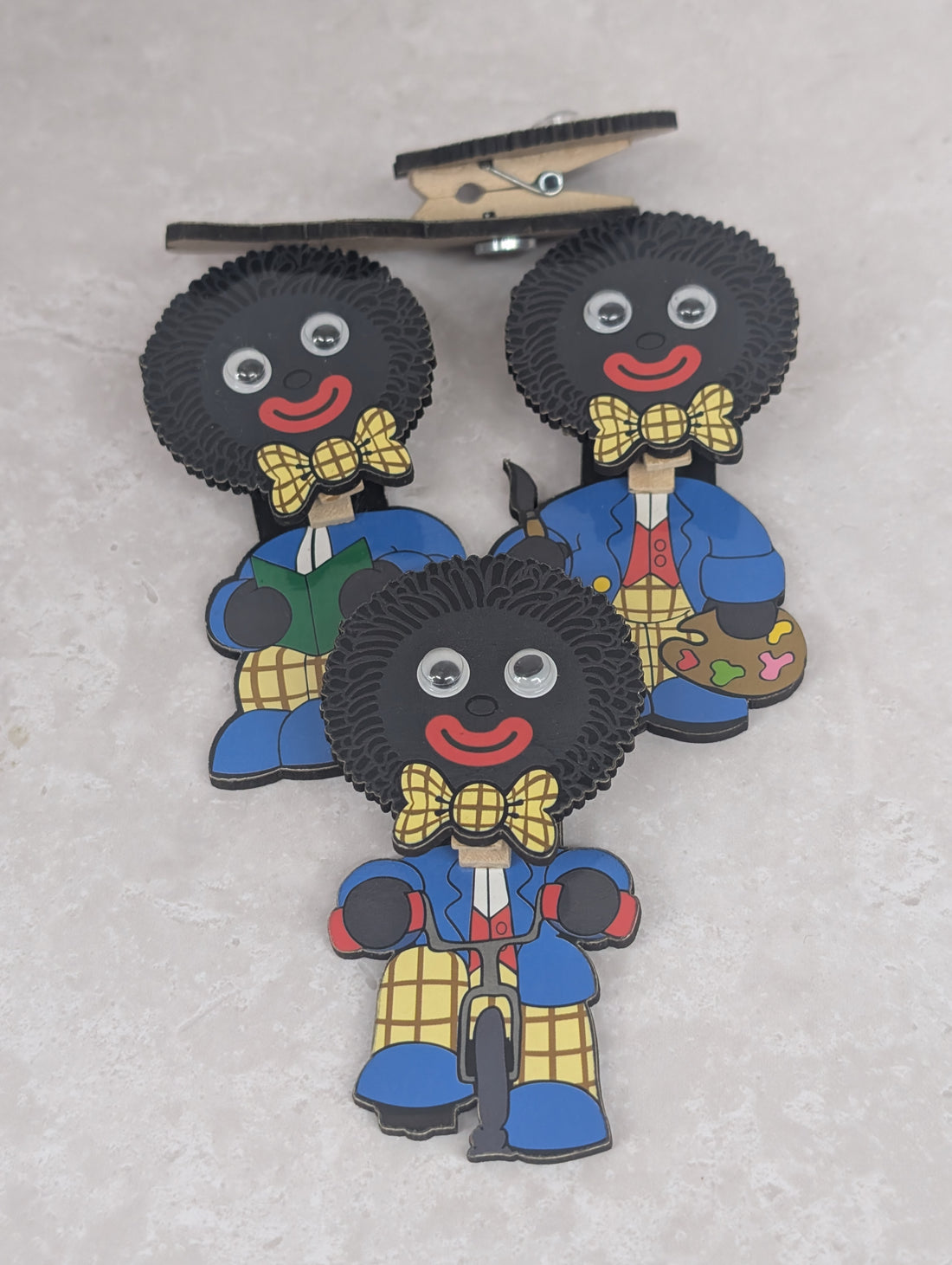 Set of 4 Fridge Magnets with Hanging Pegs – GollyBadges.com