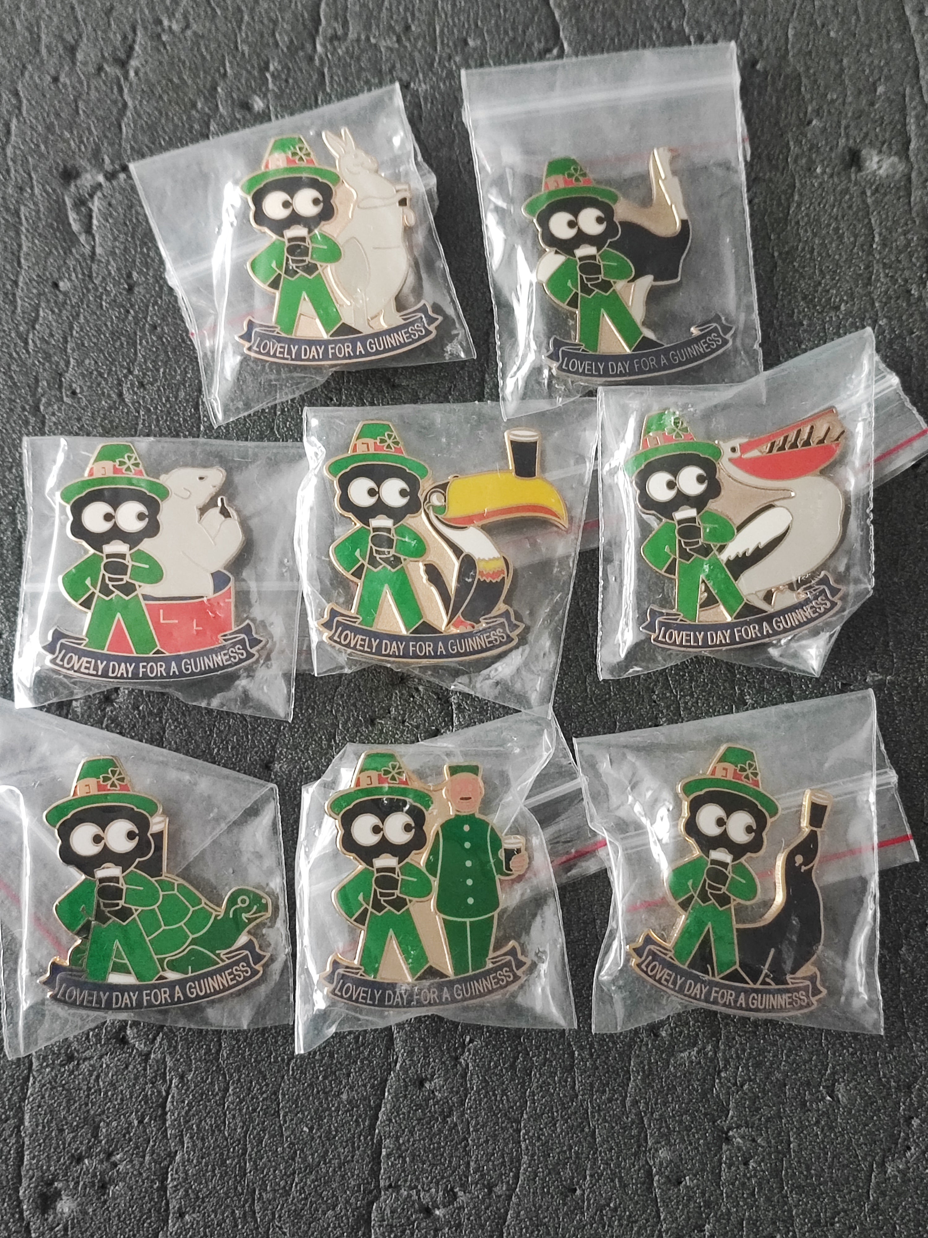Set of 8 Guinness Badges – GollyBadges.com