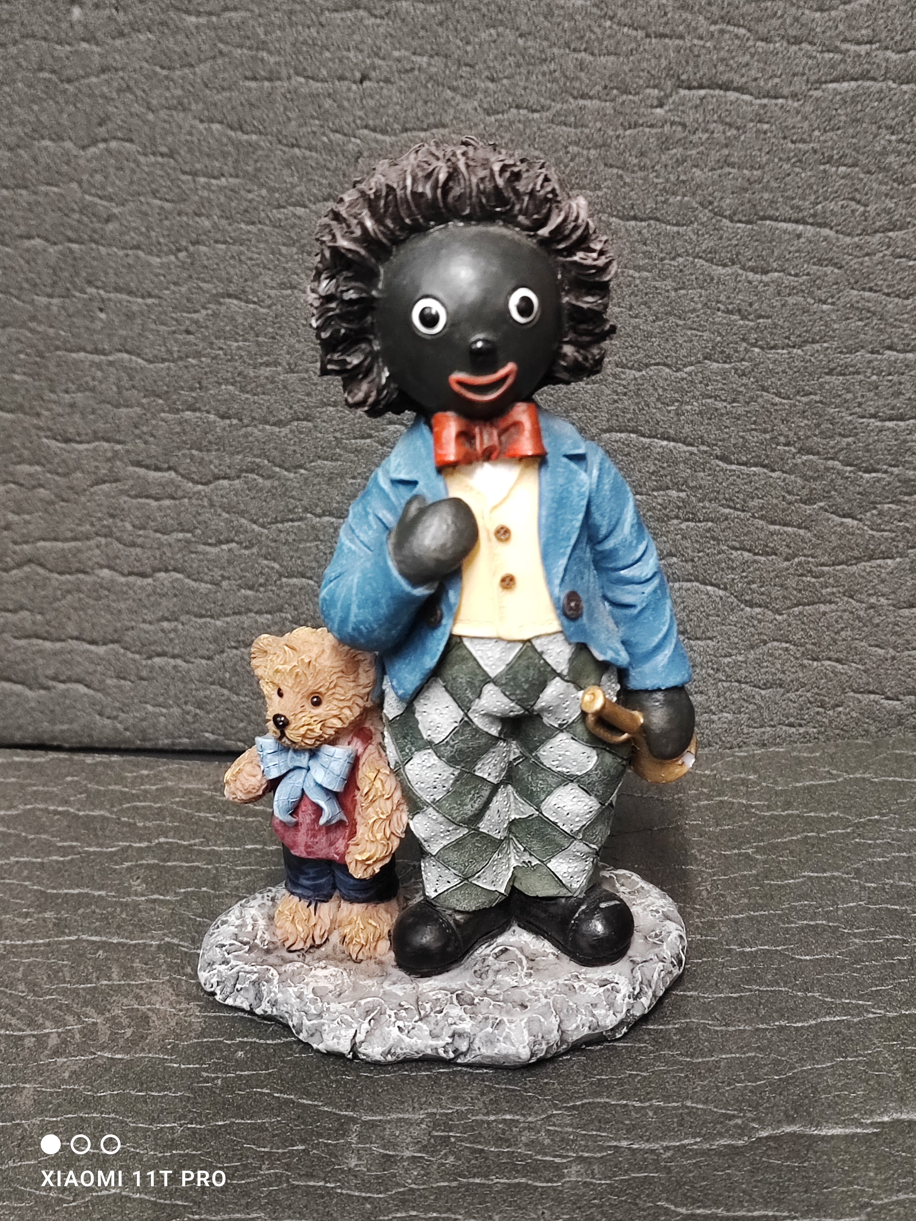 Shudehill Golly With Trumpet and Teddy – GollyBadges.com