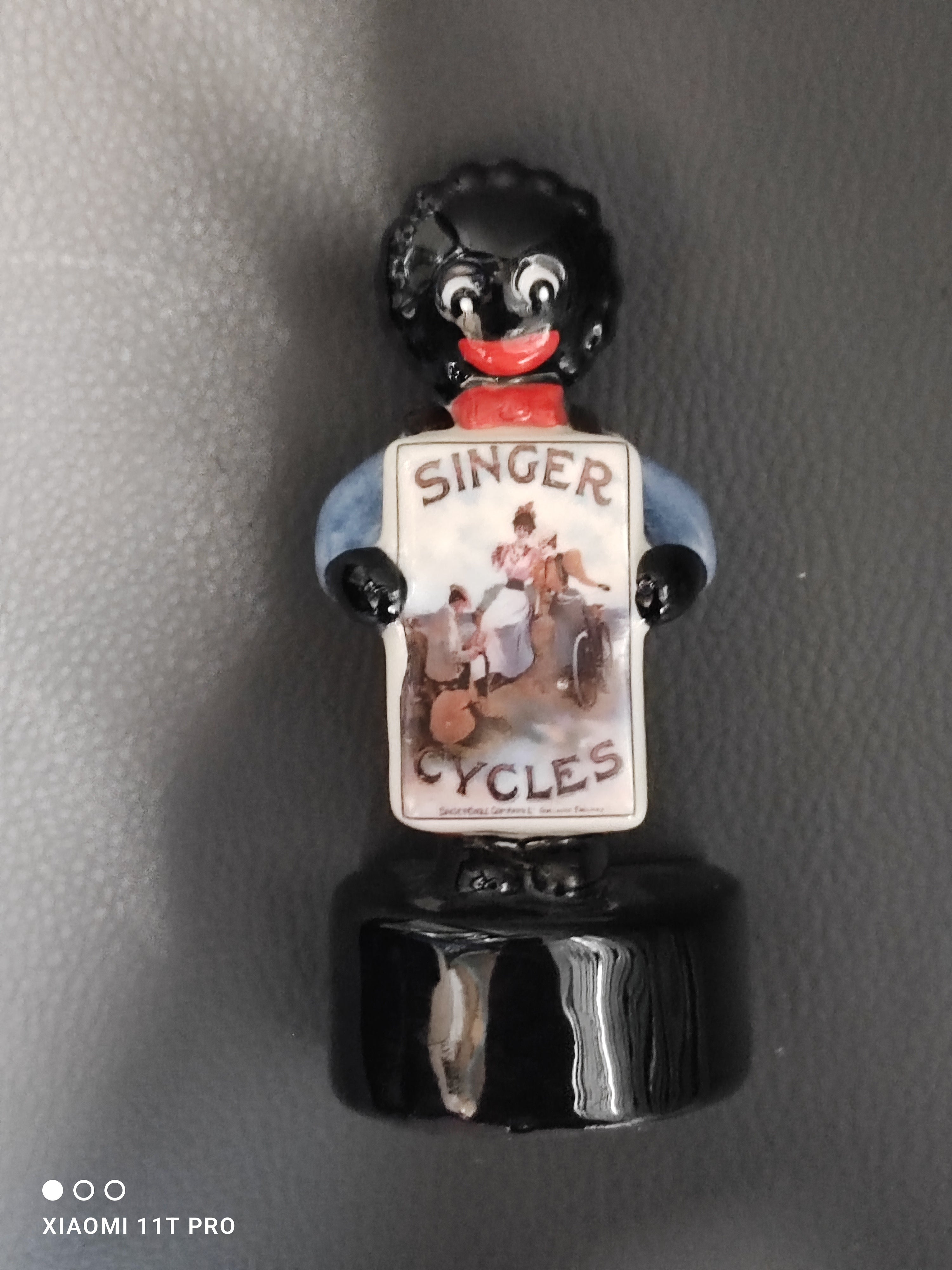 Singer Cycles Sandwich Board by Carltonware – GollyBadges.com