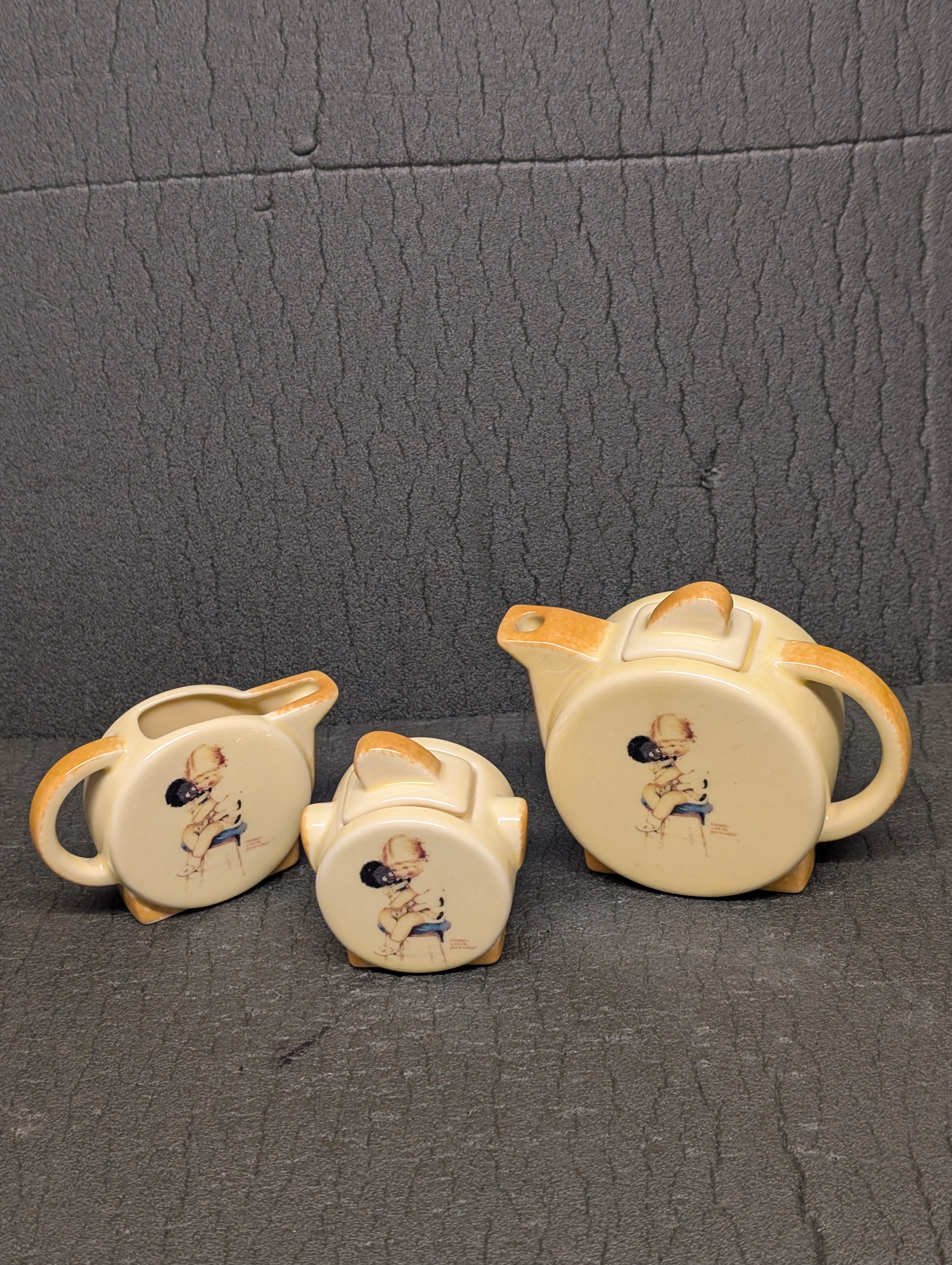 Small Mabel Lucie Atwell Tea Set by Carltonware – GollyBadges.com