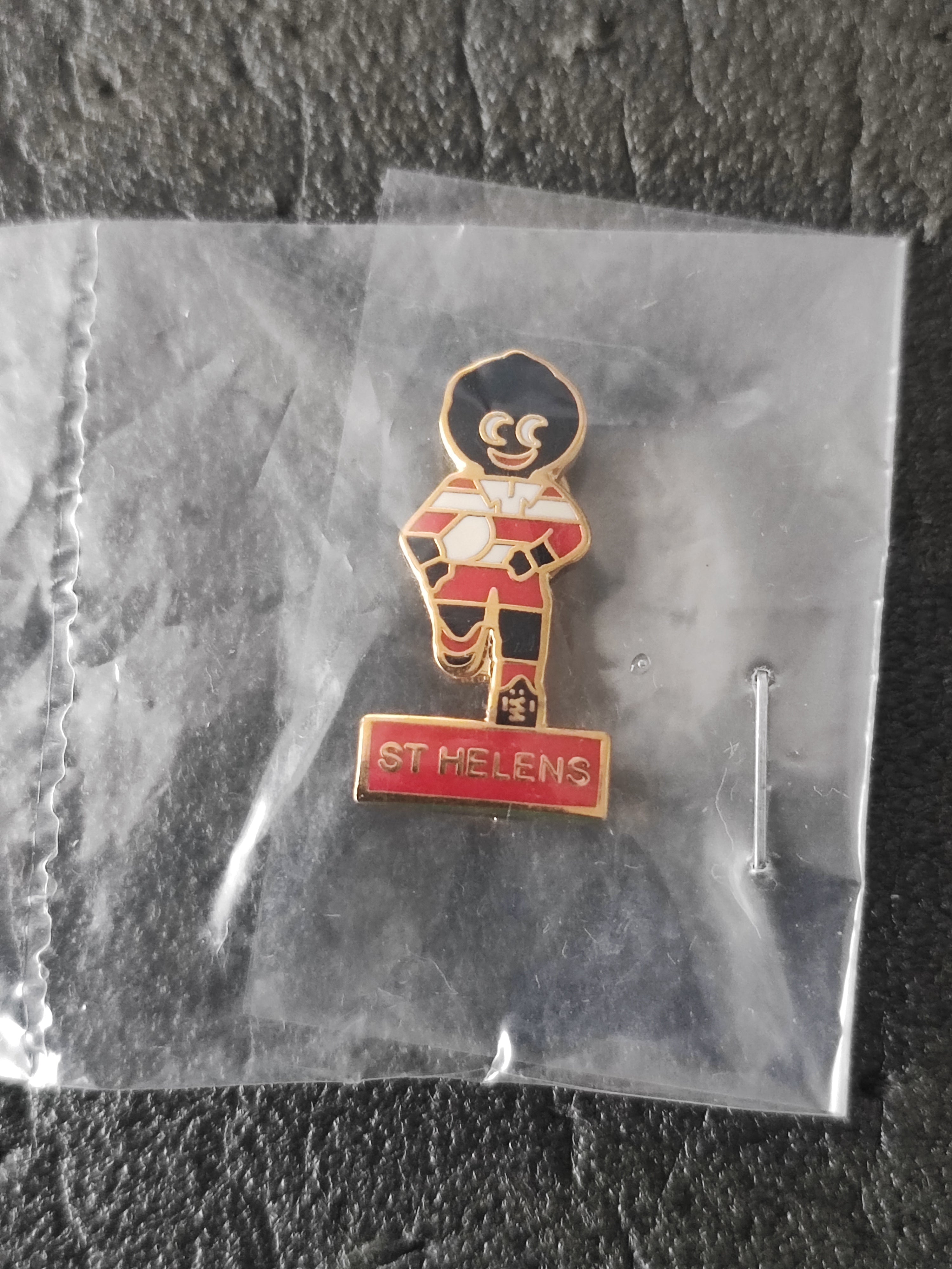 St Helens Rugby – GollyBadges.com