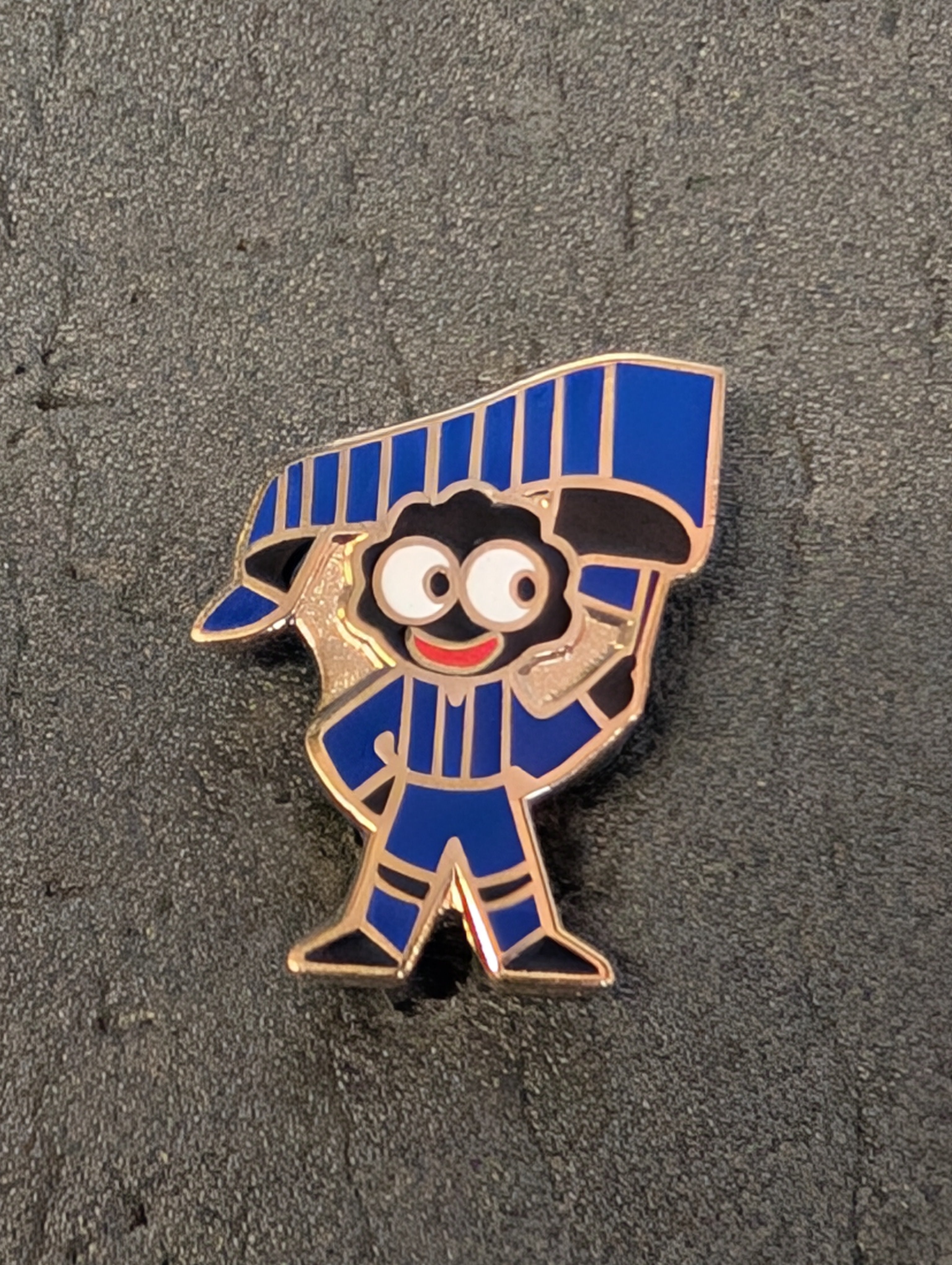 Supporter Golly Blue – GollyBadges.com