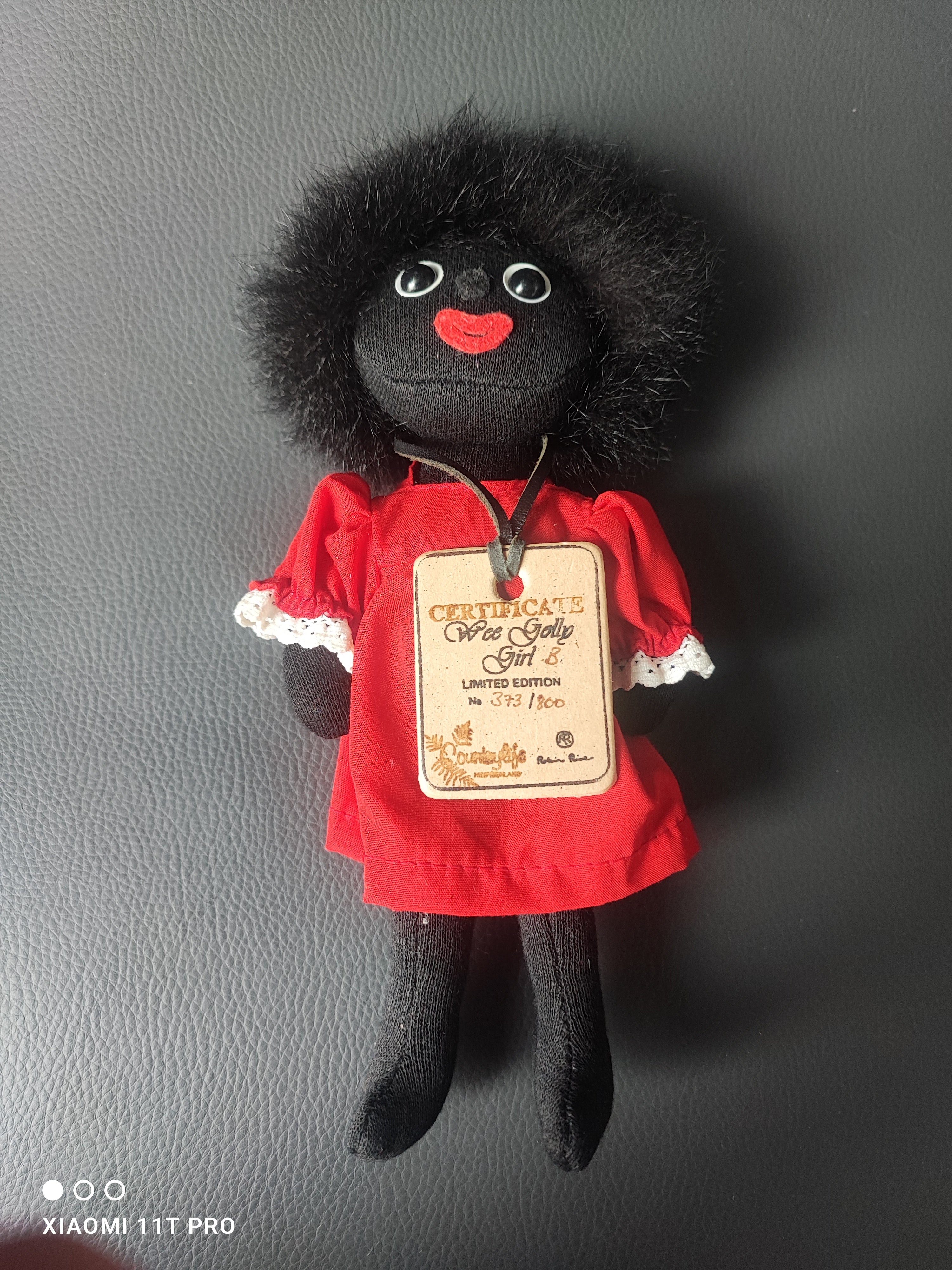 Wee Golly Girl by Robin Rive – GollyBadges.com