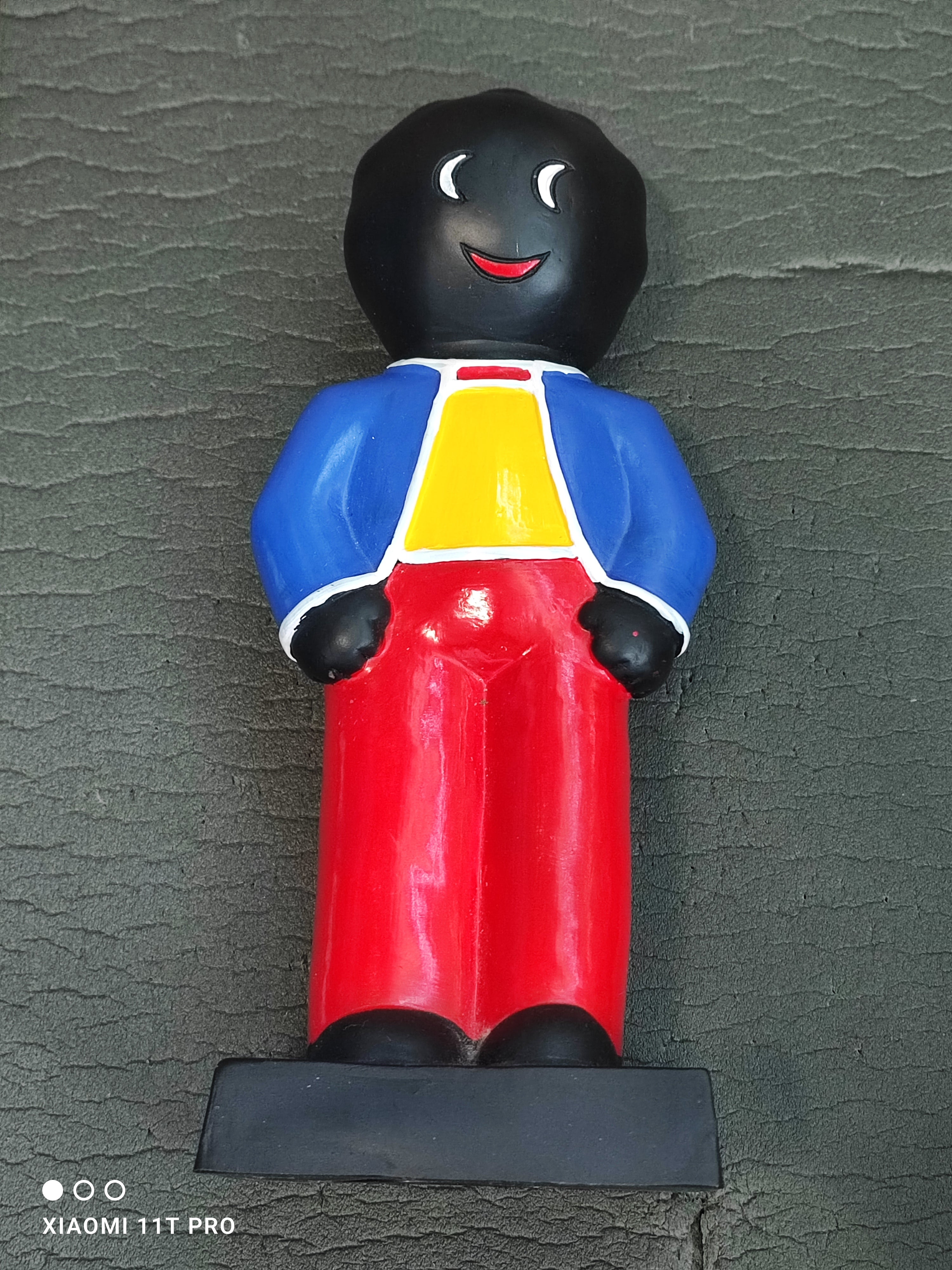 90s Robertsons Moneybox with Key – GollyBadges.com