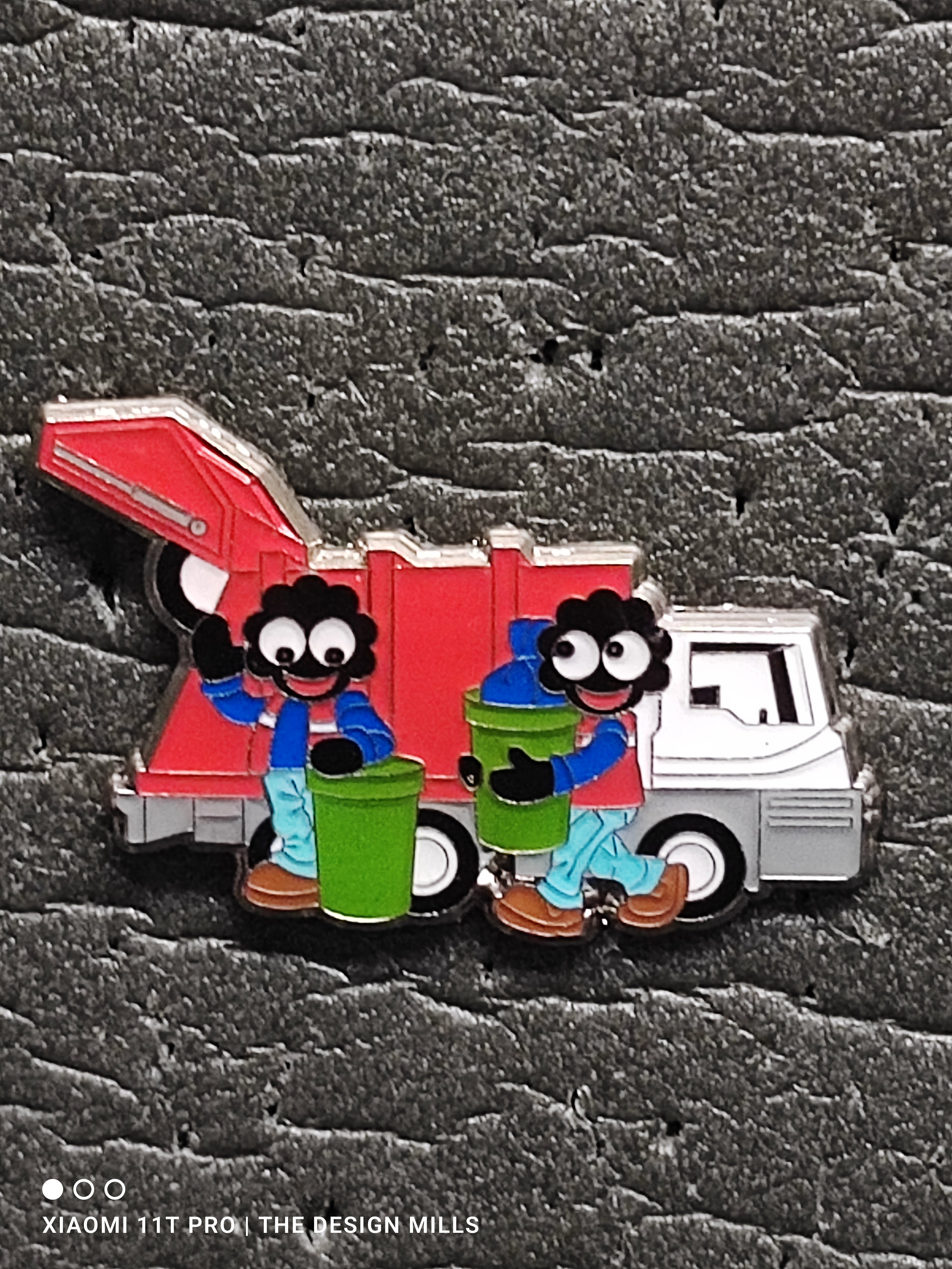 Binmen White/Orange Truck – GollyBadges.com