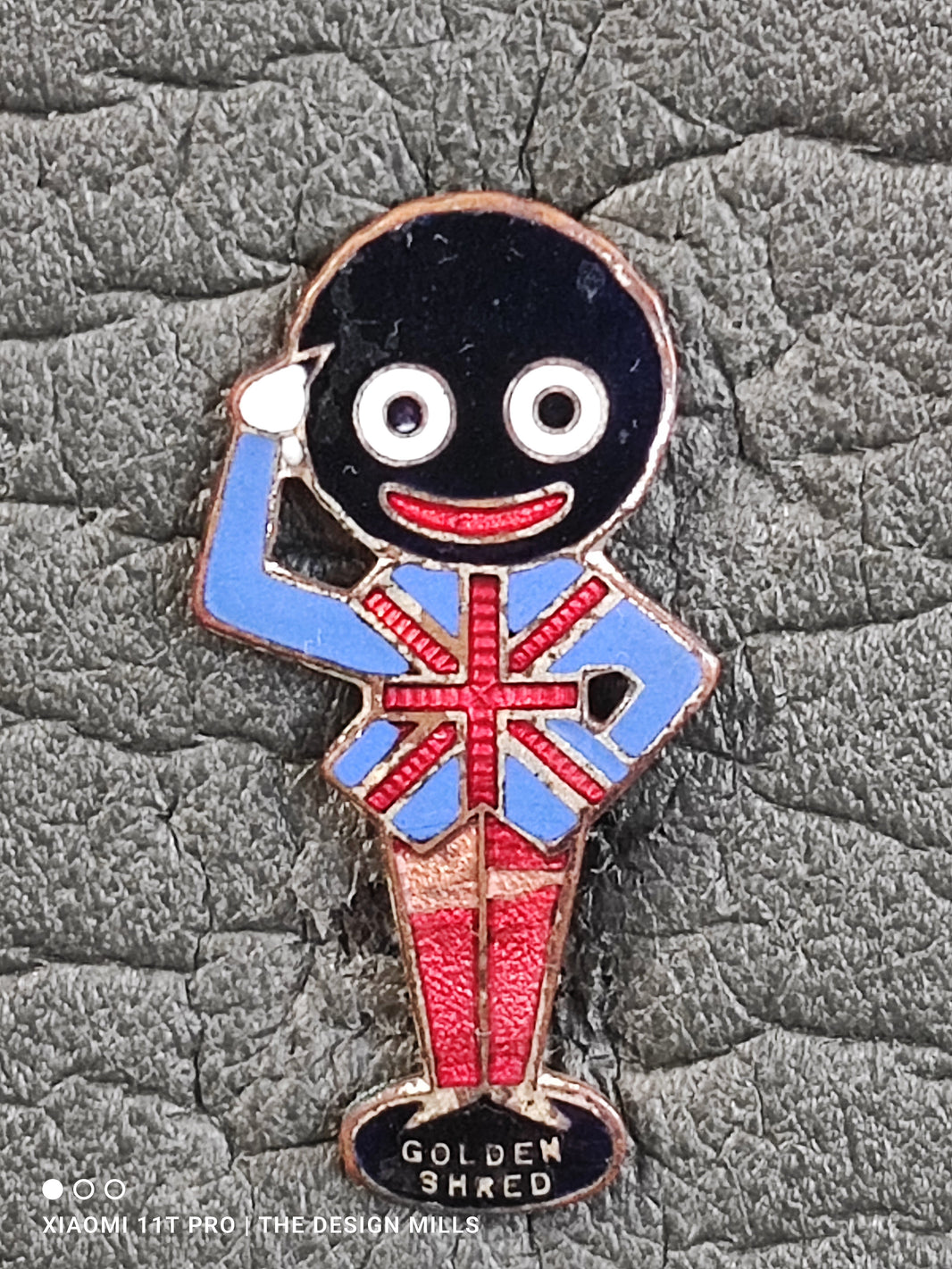 Robertson's Pre-War Badges – GollyBadges.com