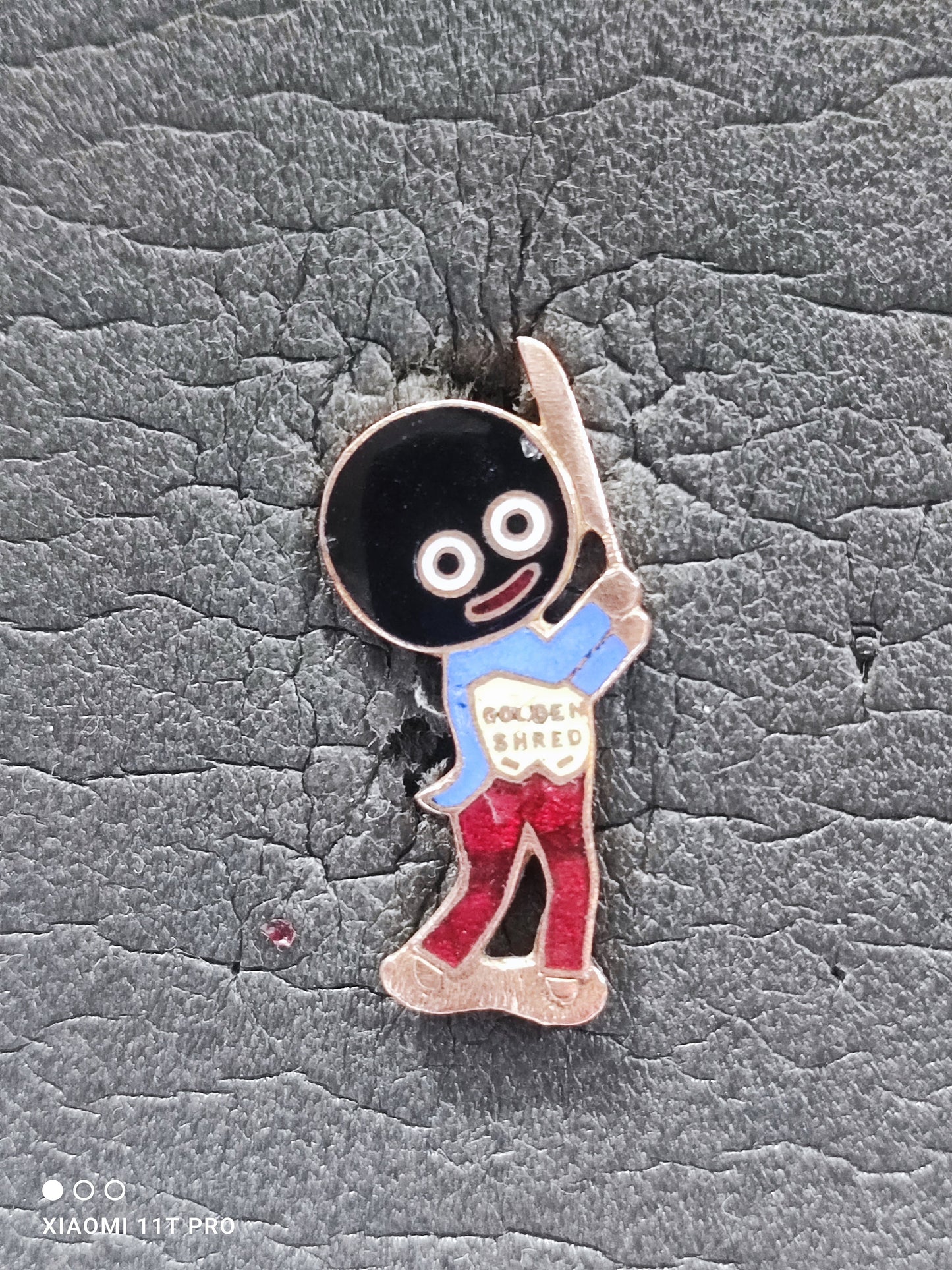 Cricketer by Graham Products Type ll – GollyBadges.com