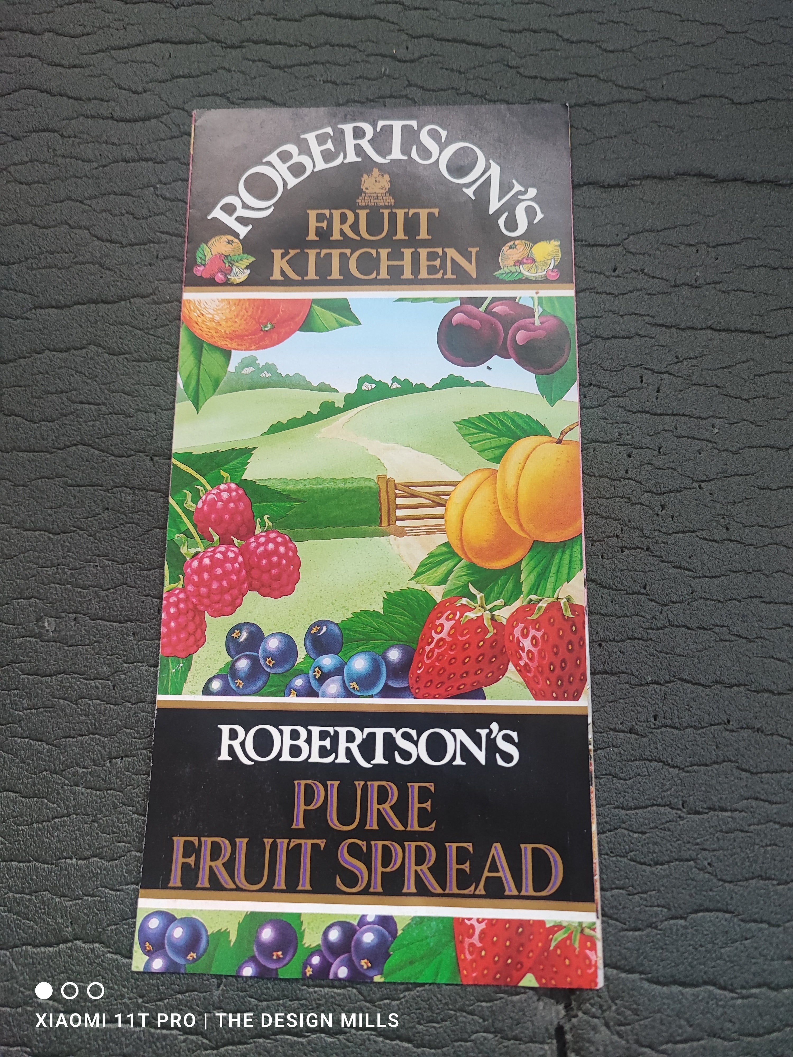 Fruit Kitchen Leaflet – GollyBadges.com