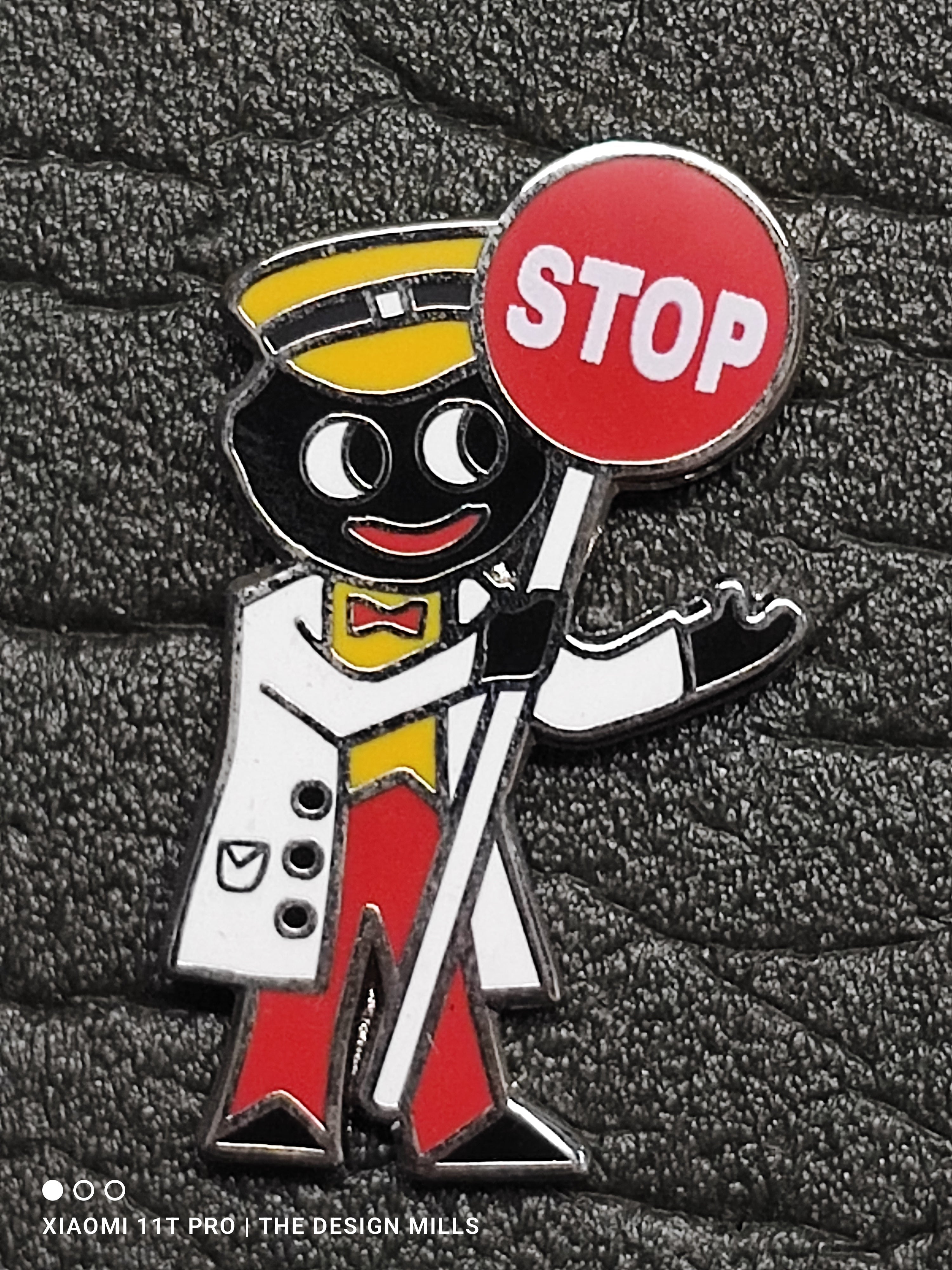 Lollipopman STOP – GollyBadges.com