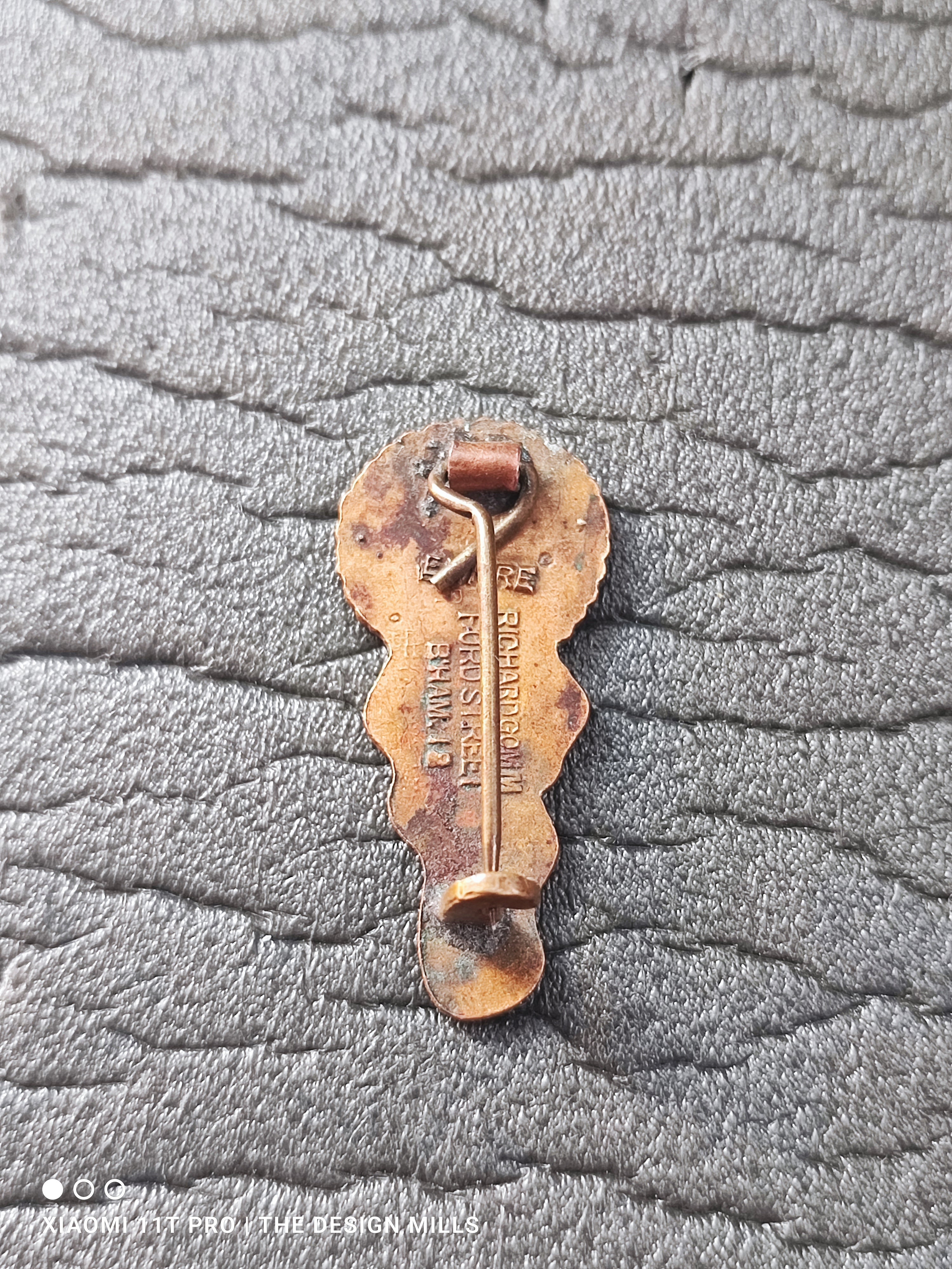 Richard Gomm RAISED EMPIRE STAMP – GollyBadges.com