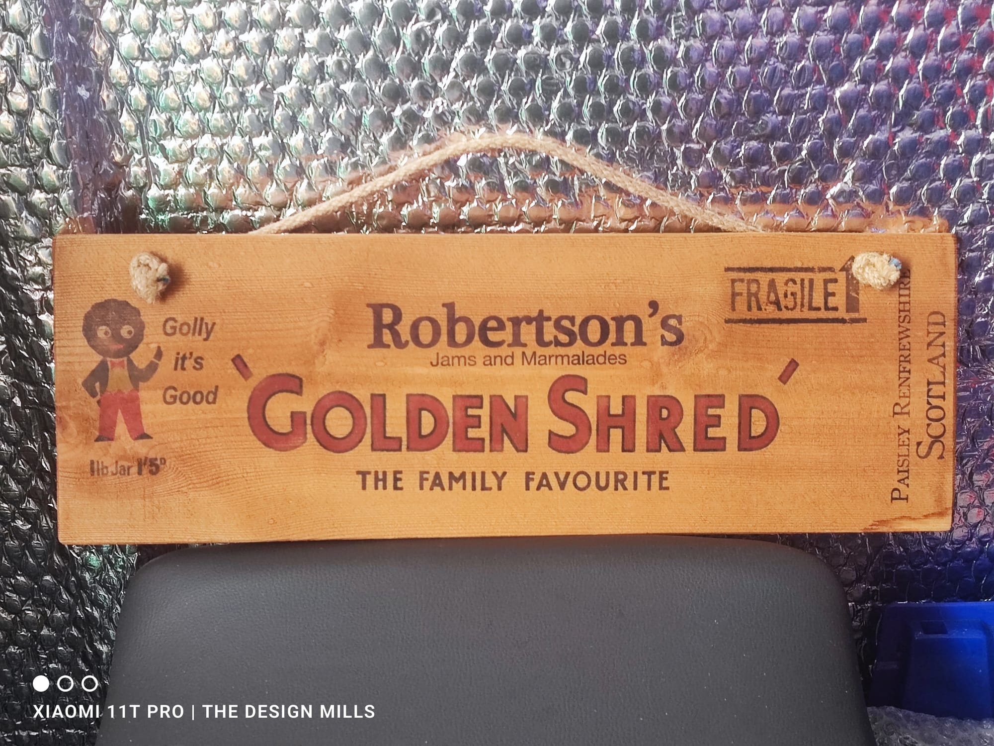 Robertsons Golden Shred Sign – GollyBadges.com