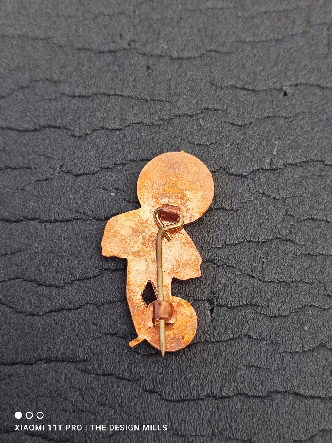 White Ball – GollyBadges.com